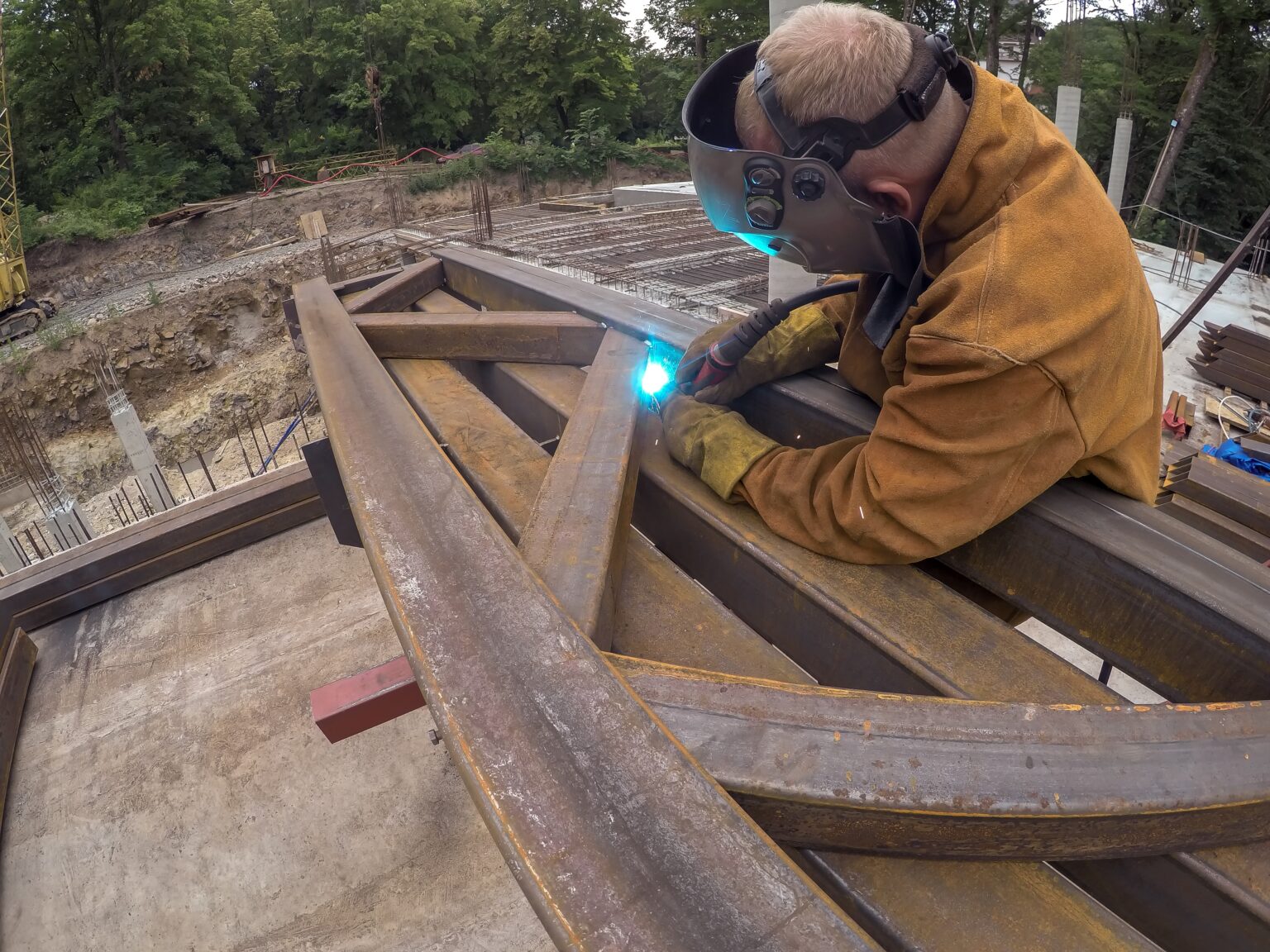 5 Types of Metal Gates | Smith Welding & Fabrication